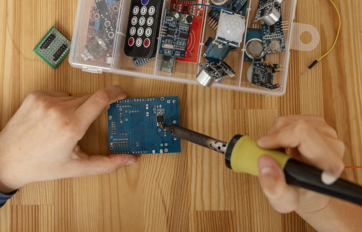 Conheça o Ferro de Solda | Guia Completo - Smart Kits